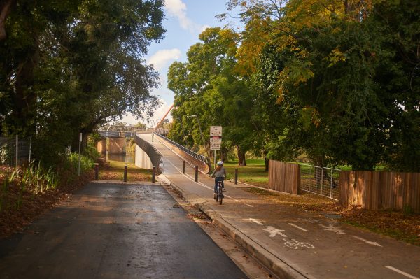 The great river walk, a nice cycleway loop around the river at Penrith.